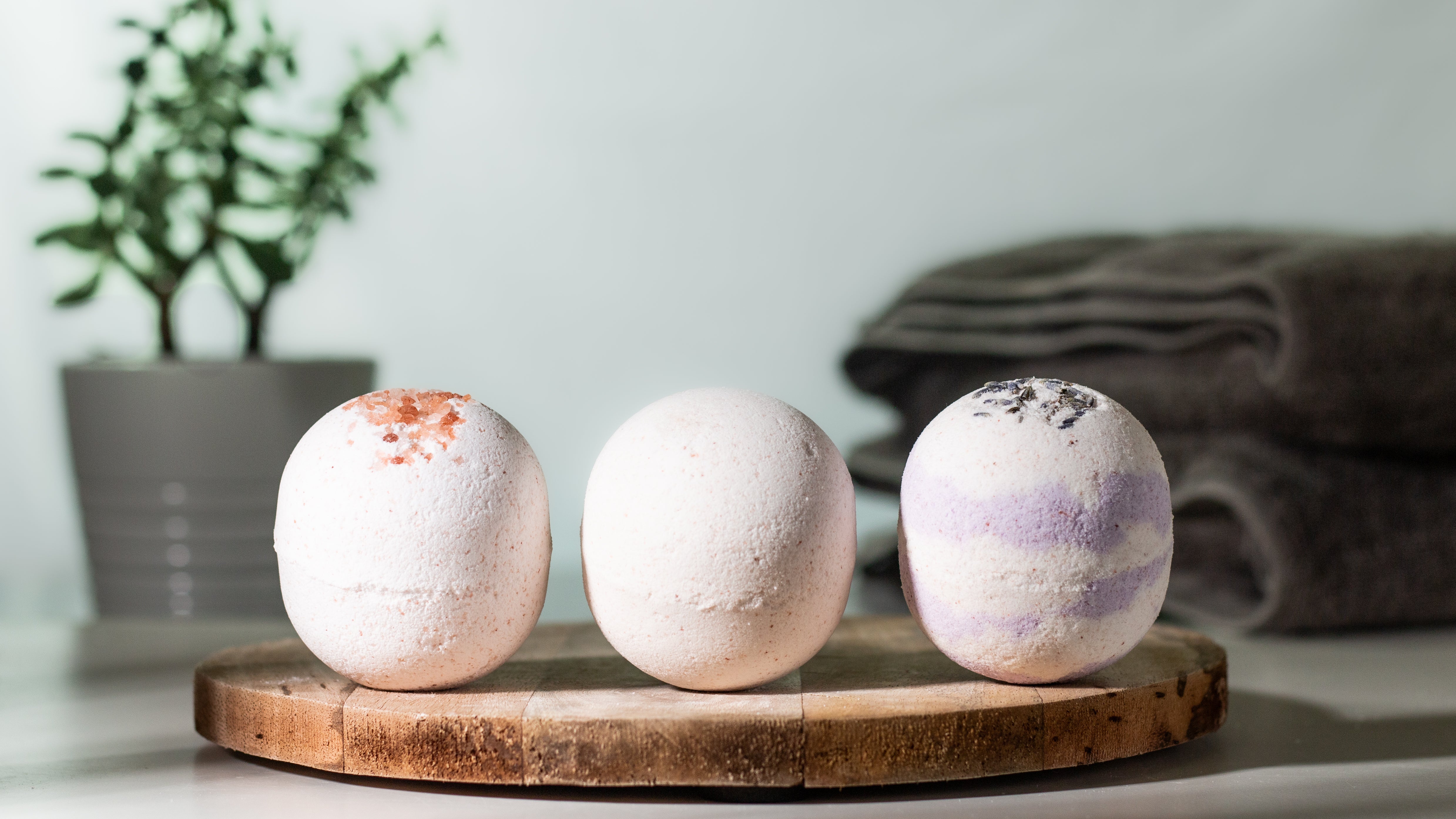 Bath Bombs – The Salt Cellar